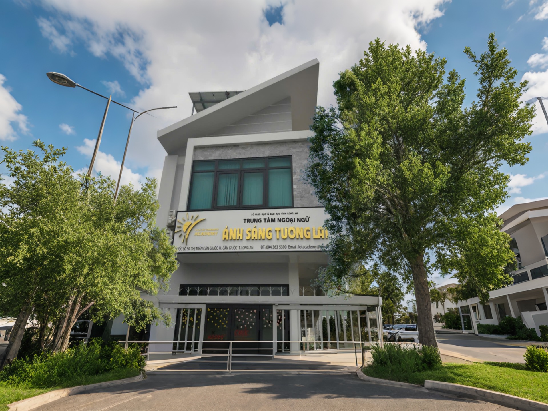 Homepage | Skyline Academy HỌC VIỆN TRỰC TUYẾN CHUẨN MỸ